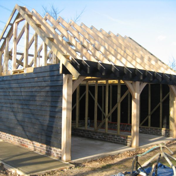 Timber Cartlodge Construction - Roger Gladwell Timber Frame Construction