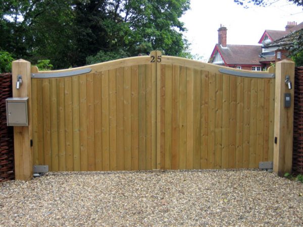 Timber Garden Gates - Roger Gladwell Timber Frame Construction