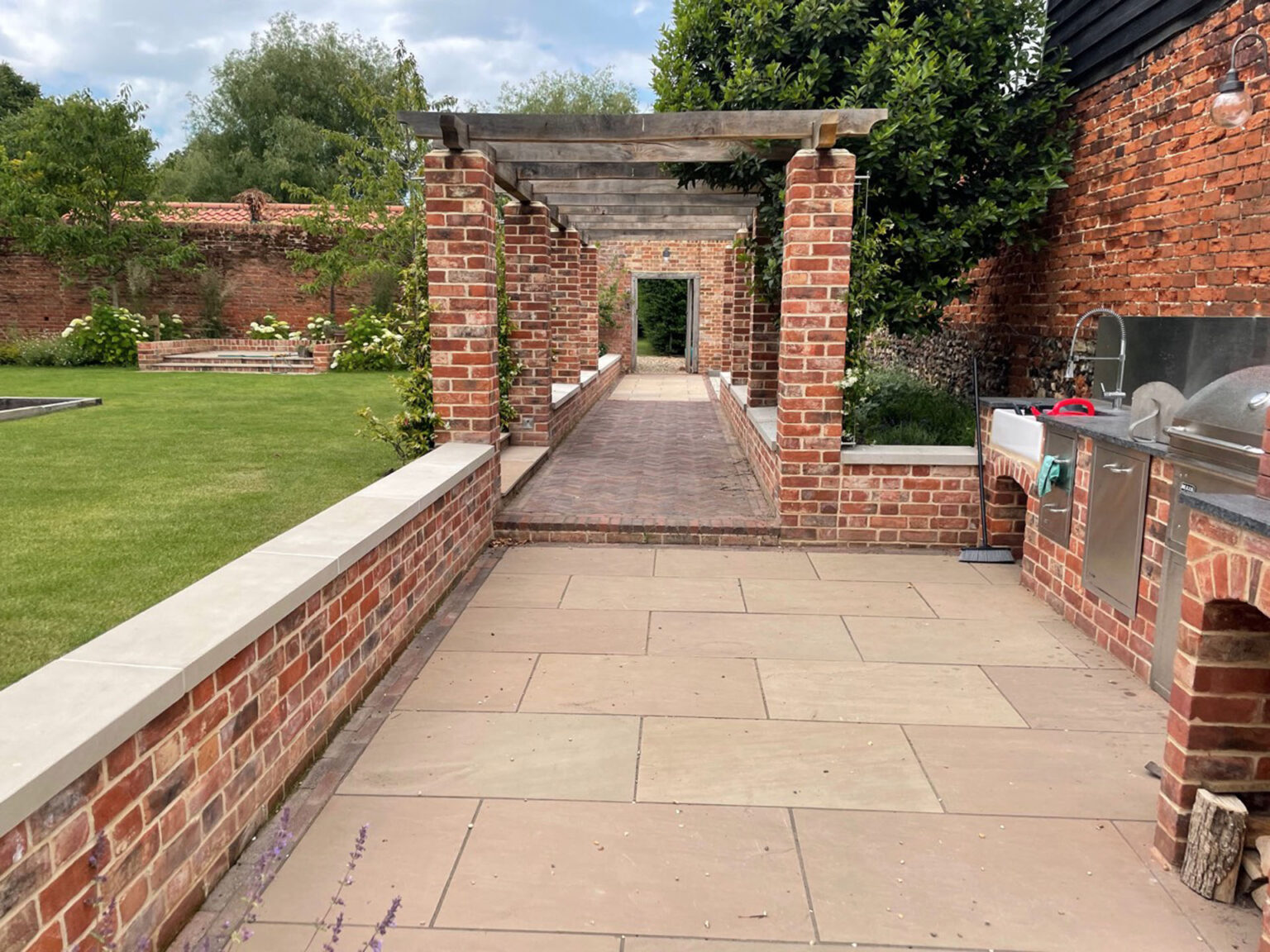 Brickwork and Flint panel - Roger Gladwell Landscape & Construction